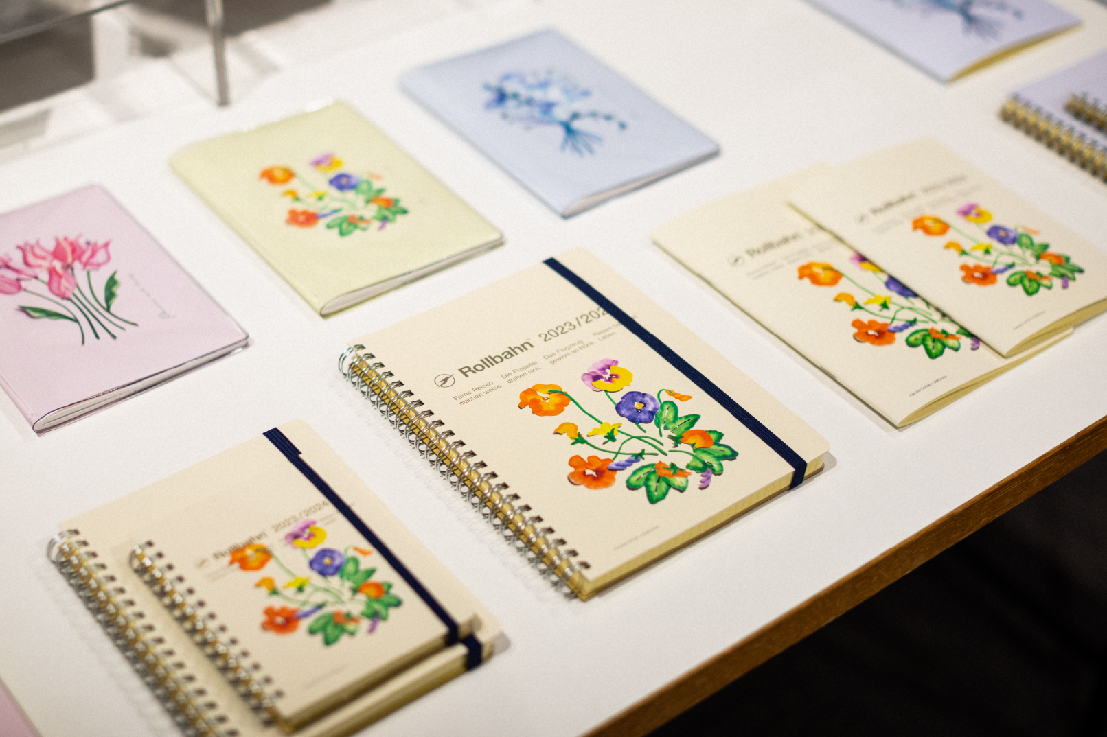 「手帳と春の新発見 - DELFONICS Spring diary 2023 購入予約会 -」レポート vol.1 | 手帳専門店 ...